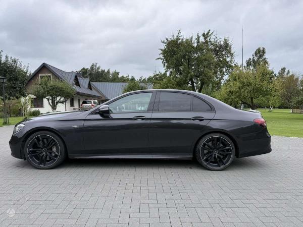 Grey Mercedes-Benz amg-e-53 2021 in Vilnius, with an engine capacity of 3.00 L and mileage of 73 thousand km for 63000 €, photo 5 on AUTOMOTO.COM.LV