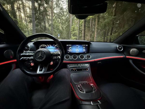 Grey Mercedes-Benz amg-e-53 2021 in Vilnius, with an engine capacity of 3.00 L and mileage of 73 thousand km for 63000 €, photo 7 on AUTOMOTO.COM.LV
