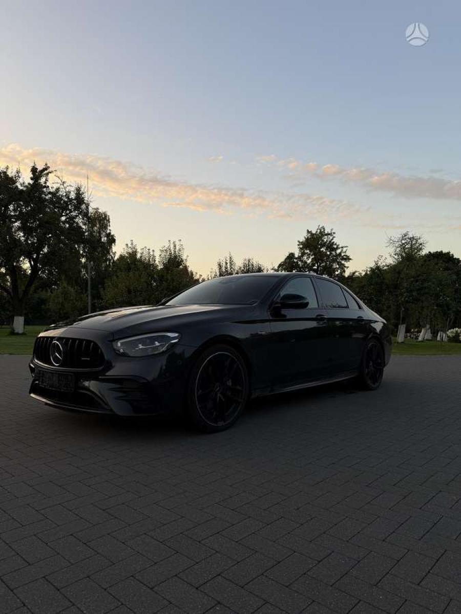 Grey Mercedes-Benz amg-e-53 2021 in Vilnius, with an engine capacity of 3.00 L and mileage of 73 thousand km for 63000 €, photo 10 on AUTOMOTO.COM.LV