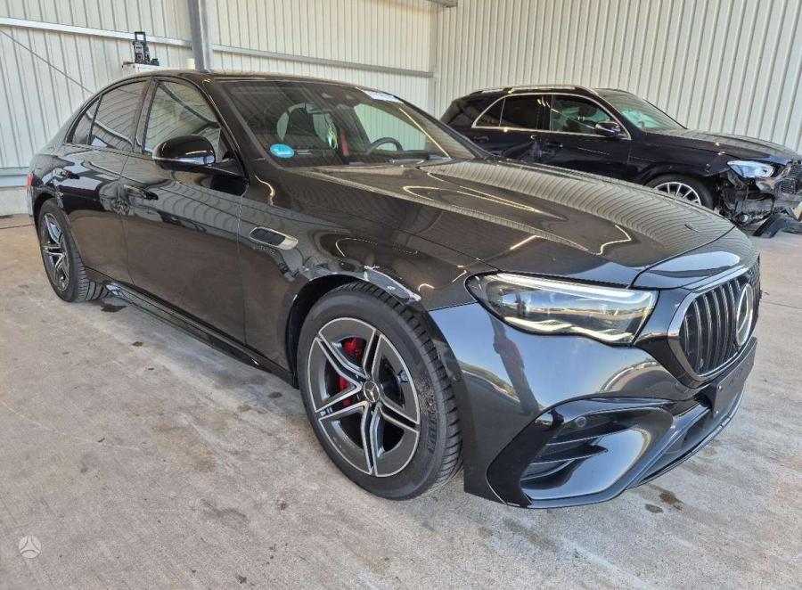 Серый Мерседес AMG E 53 2025 в Клайпеда, объемом двигателя 3.00 л и пробегом 9 тыс. км за 29250 €, фото 4 на AUTOMOTO.COM.LV