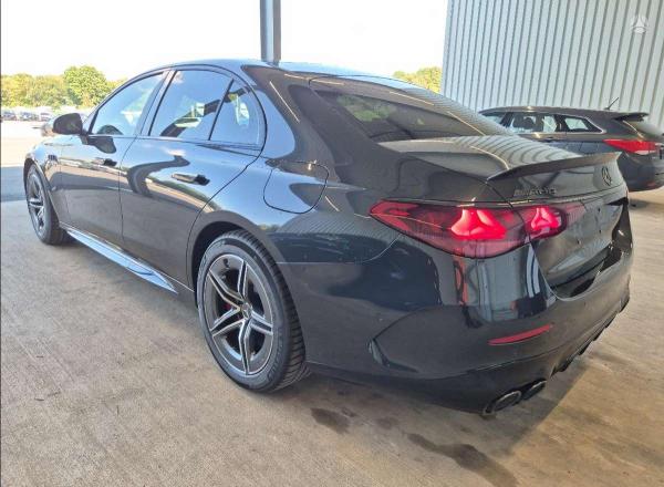 Pelēks Mercedes-Benz amg-e-53 2025 Klaipėda, ar dzinēja tilpumu 3.00 L un nobraukumu 9 tūkst. km par 29250 €, foto 5 vietnē AUTOMOTO.COM.LV
