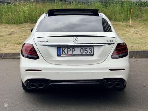 Белый Мерседес AMG E 53 2018 в Вильнюс, объемом двигателя 3.00 л и пробегом 103 тыс. км за 34990 €, фото 7 на AUTOMOTO.COM.LV