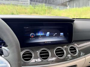 Белый Мерседес AMG E 53 2018 в Вильнюс, объемом двигателя 3.00 л и пробегом 103 тыс. км за 34990 €, фото 13 на AUTOMOTO.COM.LV