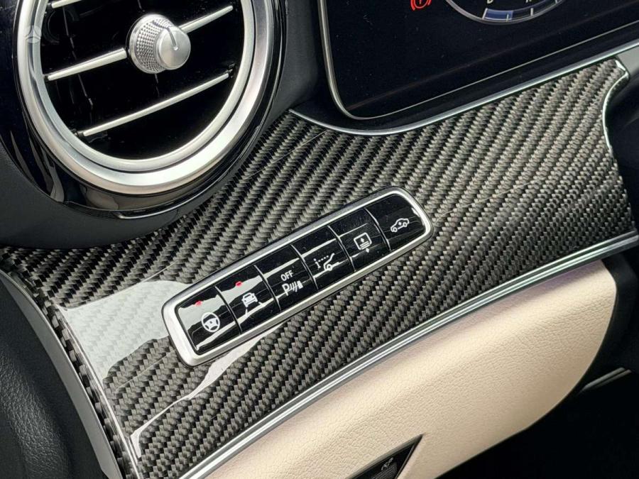 Белый Мерседес AMG E 53 2018 в Вильнюс, объемом двигателя 3.00 л и пробегом 103 тыс. км за 34990 €, фото 20 на AUTOMOTO.COM.LV