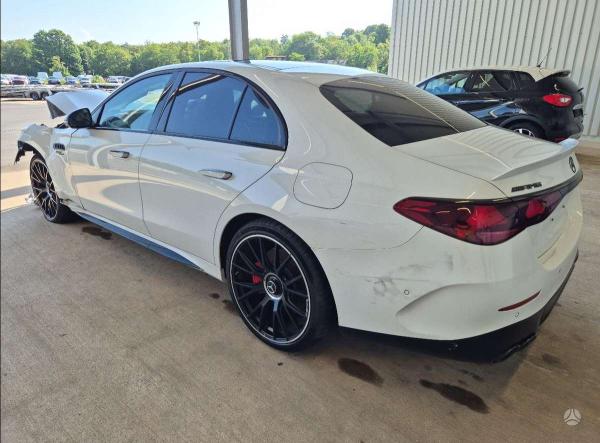 Balts Mercedes-Benz amg-e-53 2025 Klaipėda, ar dzinēja tilpumu 3.00 L un nobraukumu 15 tūkst. km par 24900 €, foto 4 vietnē AUTOMOTO.COM.LV