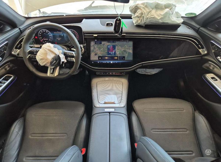 Balts Mercedes-Benz amg-e-53 2025 Klaipėda, ar dzinēja tilpumu 3.00 L un nobraukumu 15 tūkst. km par 24900 €, foto 6 vietnē AUTOMOTO.COM.LV