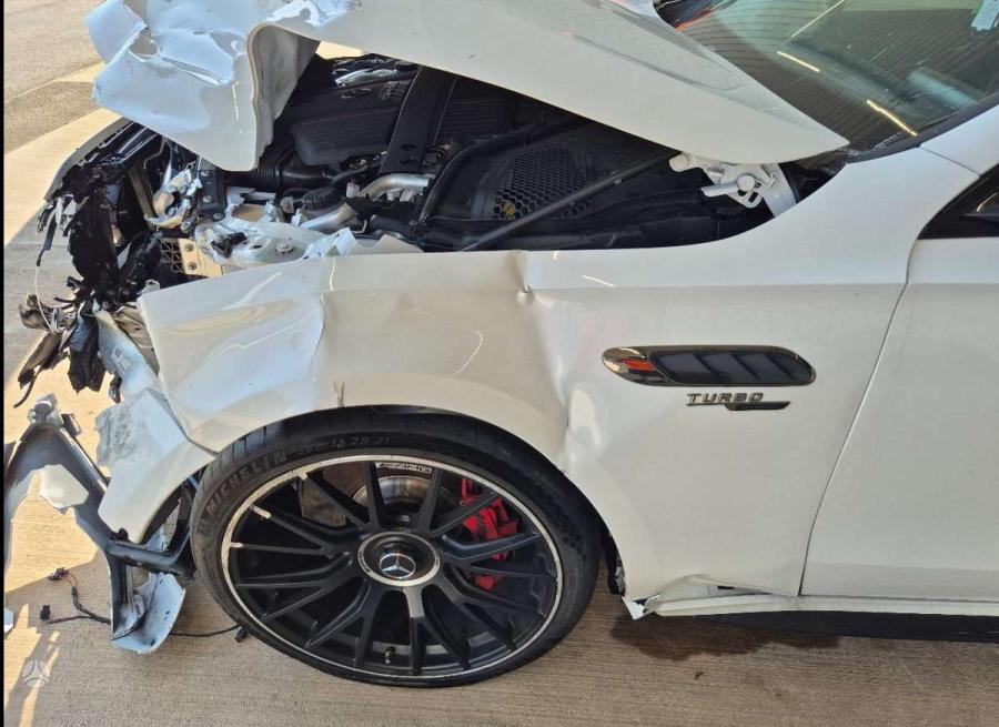 Balts Mercedes-Benz amg-e-53 2025 Klaipėda, ar dzinēja tilpumu 3.00 L un nobraukumu 15 tūkst. km par 24900 €, foto 19 vietnē AUTOMOTO.COM.LV