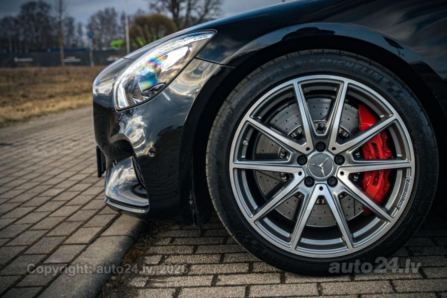 Melns Mercedes-Benz amg-gt 2016 Rīga, ar dzinēja tilpumu 4.00 L un nobraukumu 72 tūkst. km par 72490 €, foto 8 vietnē AUTOMOTO.COM.LV