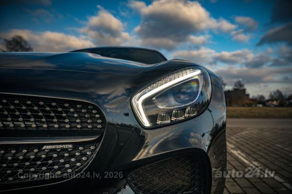Melns Mercedes-Benz amg-gt 2016 Rīga, ar dzinēja tilpumu 4.00 L un nobraukumu 72 tūkst. km par 72490 €, foto 9 vietnē AUTOMOTO.COM.LV