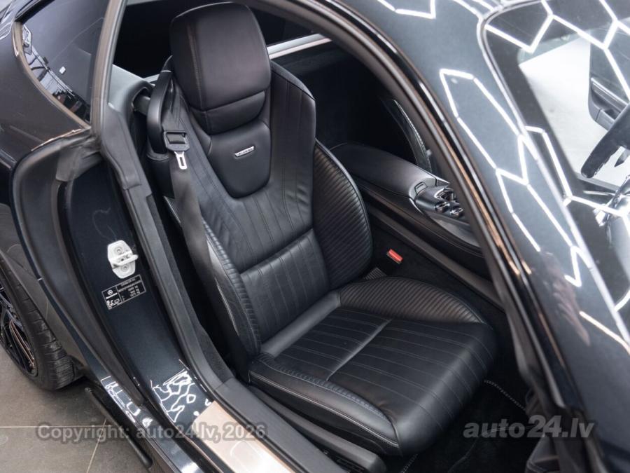 Black Mercedes-Benz amg-gt 2016 in Tallinn, with an engine capacity of 4.00 L and mileage of 120 thousand km for 84900 €, photo 15 on AUTOMOTO.COM.LV