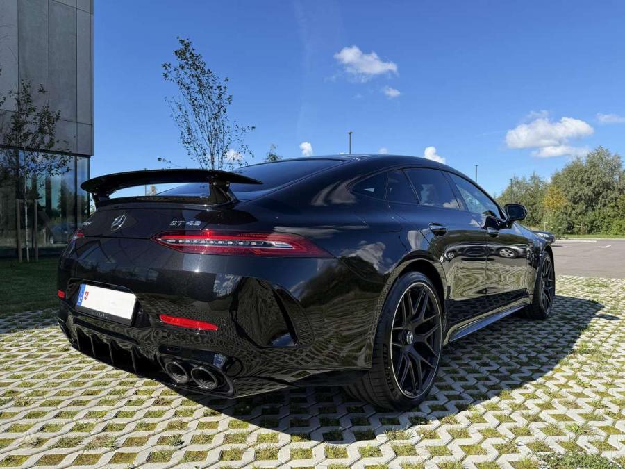 Melns Mercedes-Benz amg-gt 2024 Klaipėda, ar dzinēja tilpumu 3.00 L un nobraukumu 29 tūkst. km par 84900 €, foto 1 vietnē AUTOMOTO.COM.LV