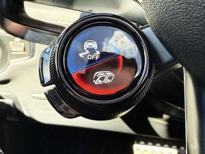 Melns Mercedes-Benz amg-gt 2024 Klaipėda, ar dzinēja tilpumu 3.00 L un nobraukumu 29 tūkst. km par 84900 €, foto 20 vietnē AUTOMOTO.COM.LV