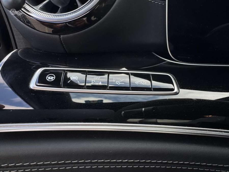 Черный Мерседес AMG GT 2019 в Вильнюс, объемом двигателя 4.00 л и пробегом 136 тыс. км за 65000 €, фото 13 на AUTOMOTO.COM.LV