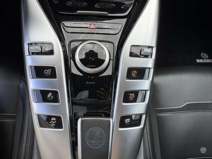 Черный Мерседес AMG GT 2019 в Вильнюс, объемом двигателя 4.00 л и пробегом 136 тыс. км за 65000 €, фото 15 на AUTOMOTO.COM.LV