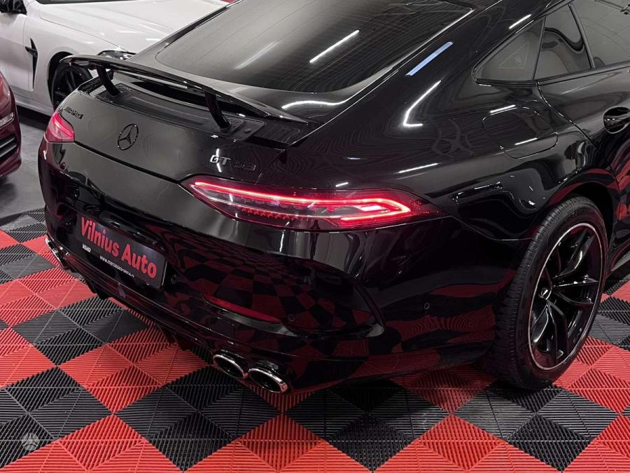 Black Mercedes-Benz amg-gt 2022 in Vilnius, with an engine capacity of 3.00 L and mileage of 71 thousand km for 77900 €, photo 10 on AUTOMOTO.COM.LV