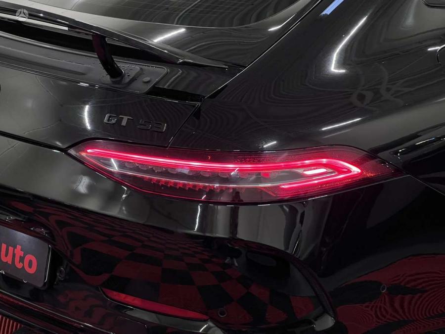 Black Mercedes-Benz amg-gt 2022 in Vilnius, with an engine capacity of 3.00 L and mileage of 71 thousand km for 77900 €, photo 11 on AUTOMOTO.COM.LV