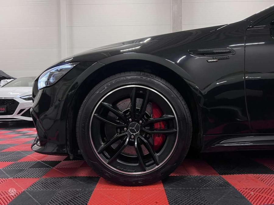 Black Mercedes-Benz amg-gt 2022 in Vilnius, with an engine capacity of 3.00 L and mileage of 71 thousand km for 77900 €, photo 13 on AUTOMOTO.COM.LV