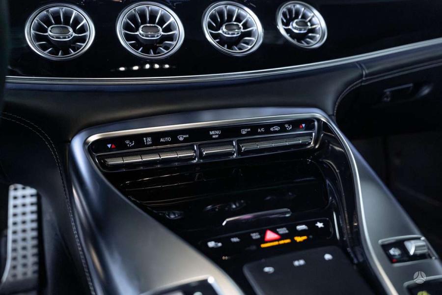 Zils Mercedes-Benz amg-gt 2022 Viļņa, ar dzinēja tilpumu 3.98 L un nobraukumu 46 tūkst. km par 131000 €, foto 26 vietnē AUTOMOTO.COM.LV
