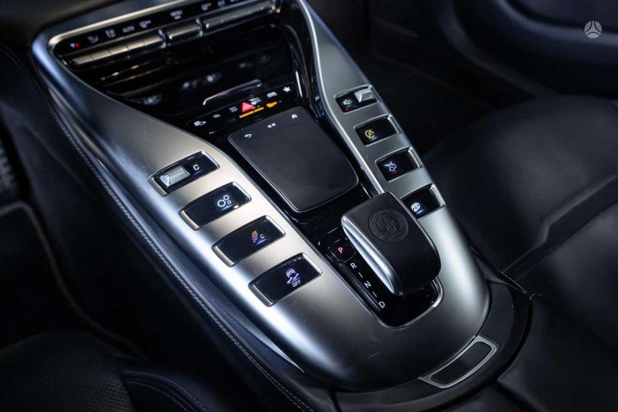 Zils Mercedes-Benz amg-gt 2022 Viļņa, ar dzinēja tilpumu 3.98 L un nobraukumu 46 tūkst. km par 131000 €, foto 27 vietnē AUTOMOTO.COM.LV