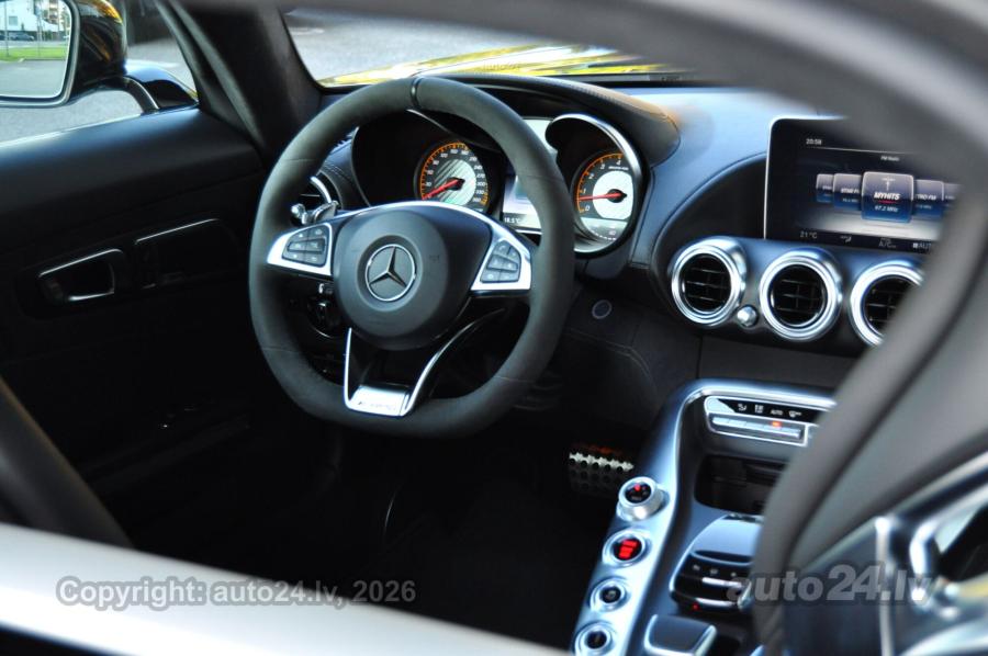 Mercedes-Benz amg-gt 2015 in Tallinn, with an engine capacity of 4.00 L and mileage of 40 thousand km for 80900 €, photo 19 on AUTOMOTO.COM.LV