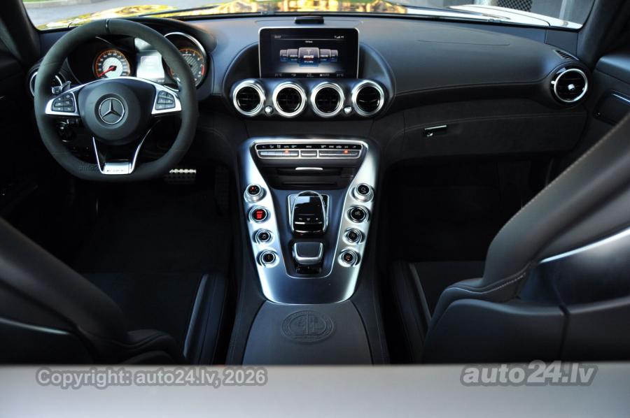 Mercedes-Benz amg-gt 2015 in Tallinn, with an engine capacity of 4.00 L and mileage of 40 thousand km for 80900 €, photo 22 on AUTOMOTO.COM.LV