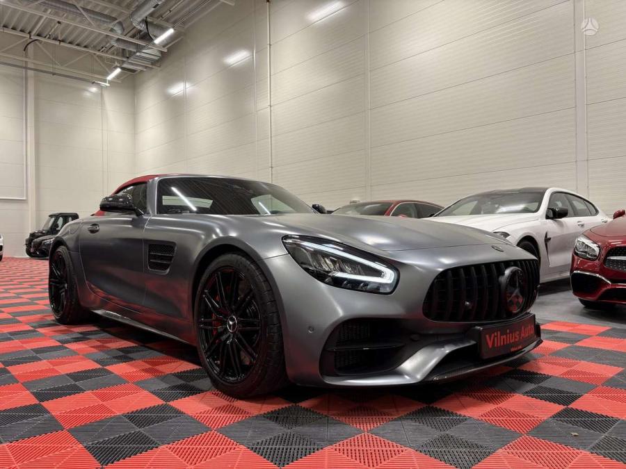 Grey Mercedes-Benz amg-gt 2021 in Vilnius, with an engine capacity of 3.98 L and mileage of 12 thousand km for 115500 €, photo 3 on AUTOMOTO.COM.LV
