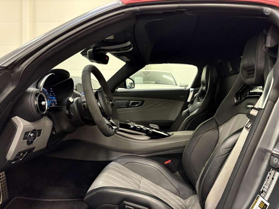 Grey Mercedes-Benz amg-gt 2021 in Vilnius, with an engine capacity of 3.98 L and mileage of 12 thousand km for 115500 €, photo 19 on AUTOMOTO.COM.LV