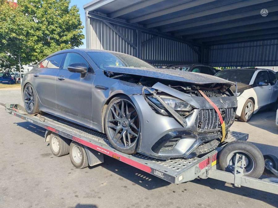 Grey Mercedes-Benz amg-gt 2019 in Marijampole, with an engine capacity of 3.00 L and mileage of 77 thousand km for 28350 €, photo 7 on AUTOMOTO.COM.LV