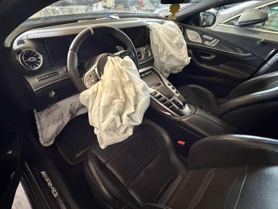 Grey Mercedes-Benz amg-gt 2019 in Marijampole, with an engine capacity of 3.00 L and mileage of 77 thousand km for 28350 €, photo 12 on AUTOMOTO.COM.LV