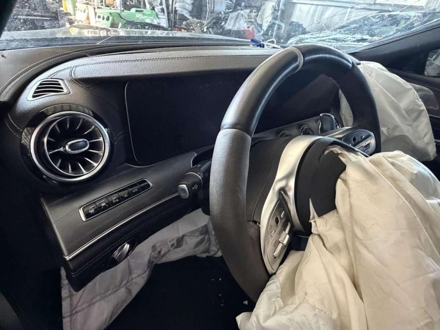 Grey Mercedes-Benz amg-gt 2019 in Marijampole, with an engine capacity of 3.00 L and mileage of 77 thousand km for 28350 €, photo 13 on AUTOMOTO.COM.LV