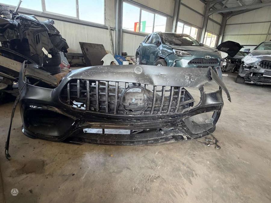 Grey Mercedes-Benz amg-gt 2019 in Marijampole, with an engine capacity of 3.00 L and mileage of 77 thousand km for 28350 €, photo 16 on AUTOMOTO.COM.LV