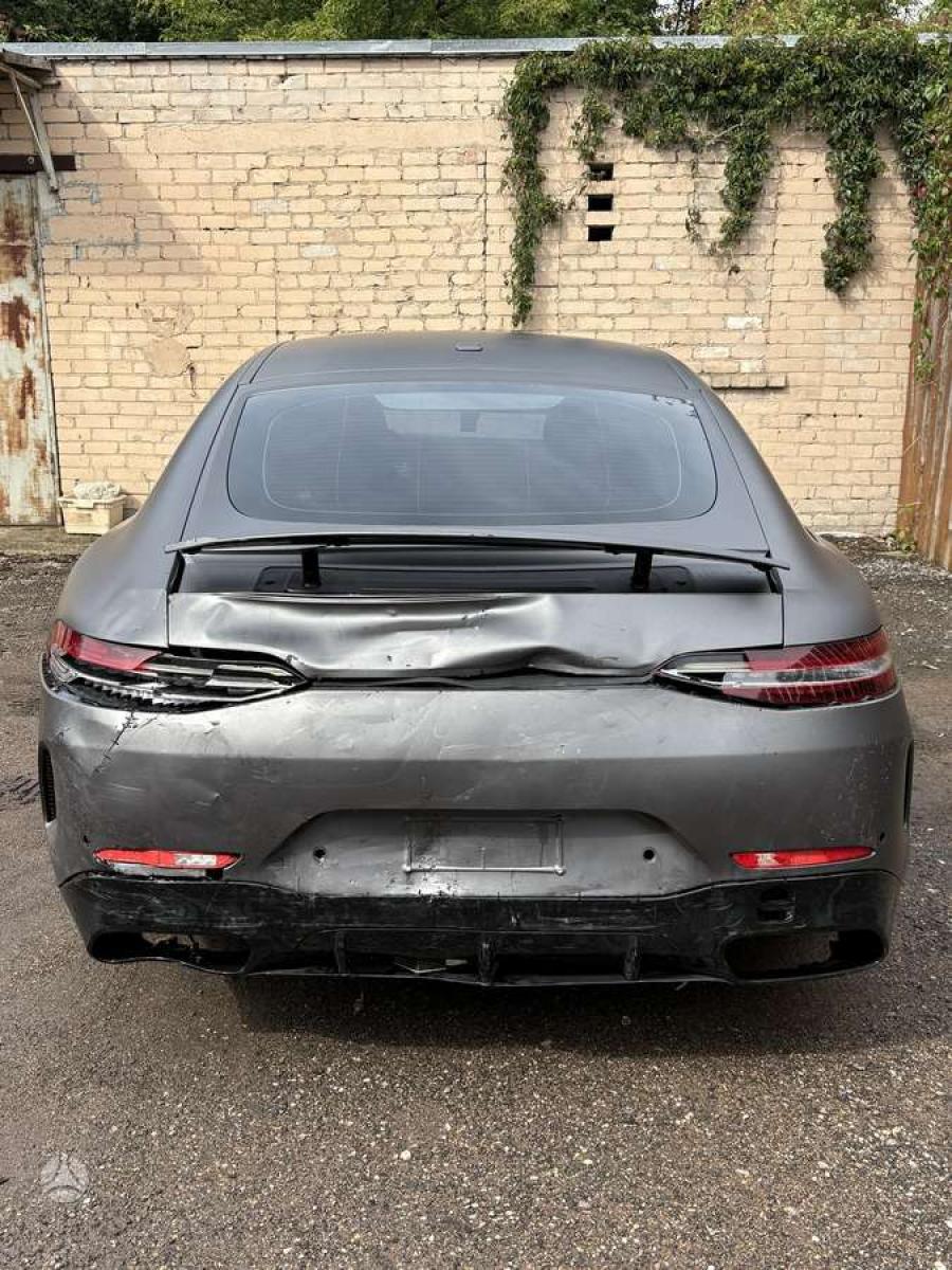 Grey Mercedes-Benz amg-gt 2019 in Kaunas, with an engine capacity of 3.98 L and mileage of 166 thousand km for 35500 €, photo 9 on AUTOMOTO.COM.LV