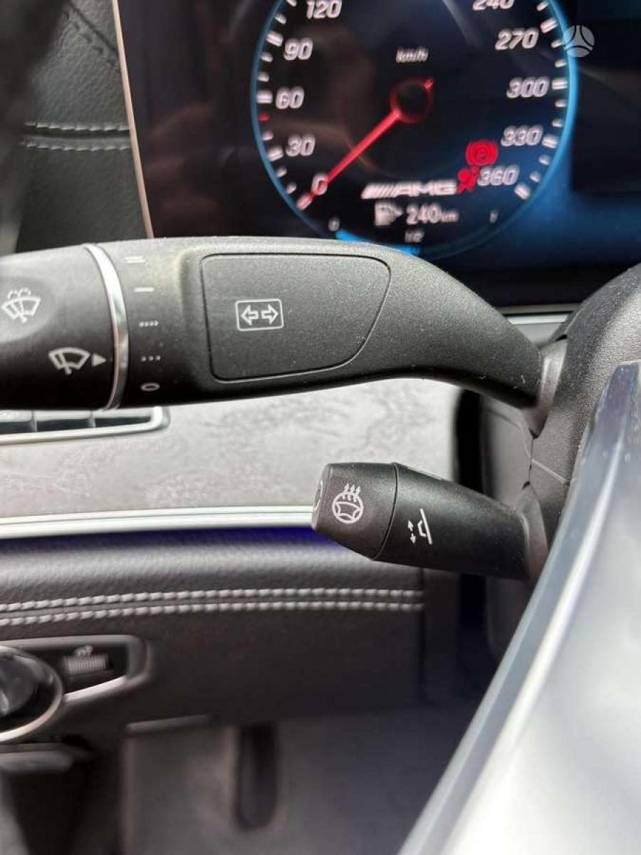 Grey Mercedes-Benz amg-gt 2019 in Kaunas, with an engine capacity of 3.98 L and mileage of 166 thousand km for 35500 €, photo 24 on AUTOMOTO.COM.LV