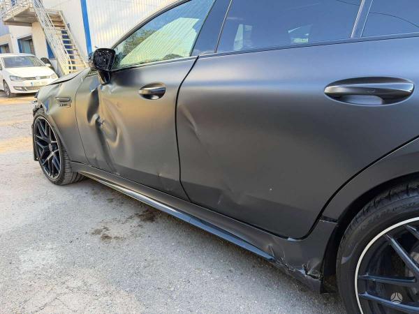 Mercedes-Benz amg-gt 2021 Kauņa vietnē Pelēks Mercedes-Benz amg-gt 2021 Kauņa, ar dzinēja tilpumu 3.98 L un nobraukumu 99 tūkst. km par 48800 €, foto 11 vietnē AUTOMOTO.COM.LV