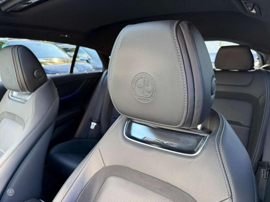 Pelēks Mercedes-Benz amg-gt 2021 Kauņa, ar dzinēja tilpumu 3.98 L un nobraukumu 99 tūkst. km par 48800 €, foto 25 vietnē AUTOMOTO.COM.LV