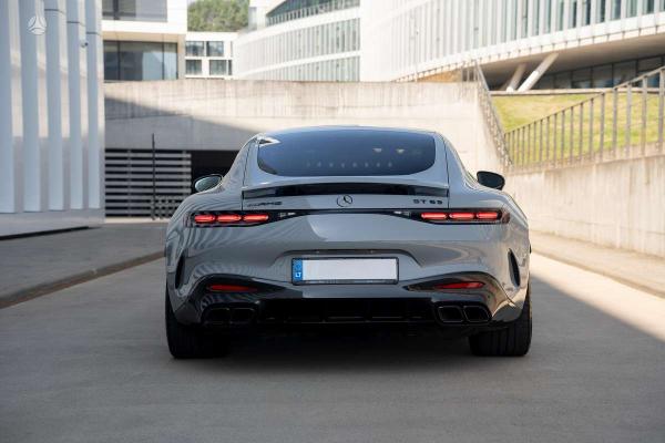 Grey Mercedes-Benz amg-gt 2024 in Vilnius, with an engine capacity of 3.98 L and mileage of 17 thousand km for 167900 €, photo 3 on AUTOMOTO.COM.LV