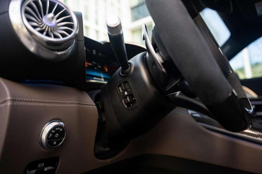 Grey Mercedes-Benz amg-gt 2024 in Vilnius, with an engine capacity of 3.98 L and mileage of 17 thousand km for 167900 €, photo 36 on AUTOMOTO.COM.LV