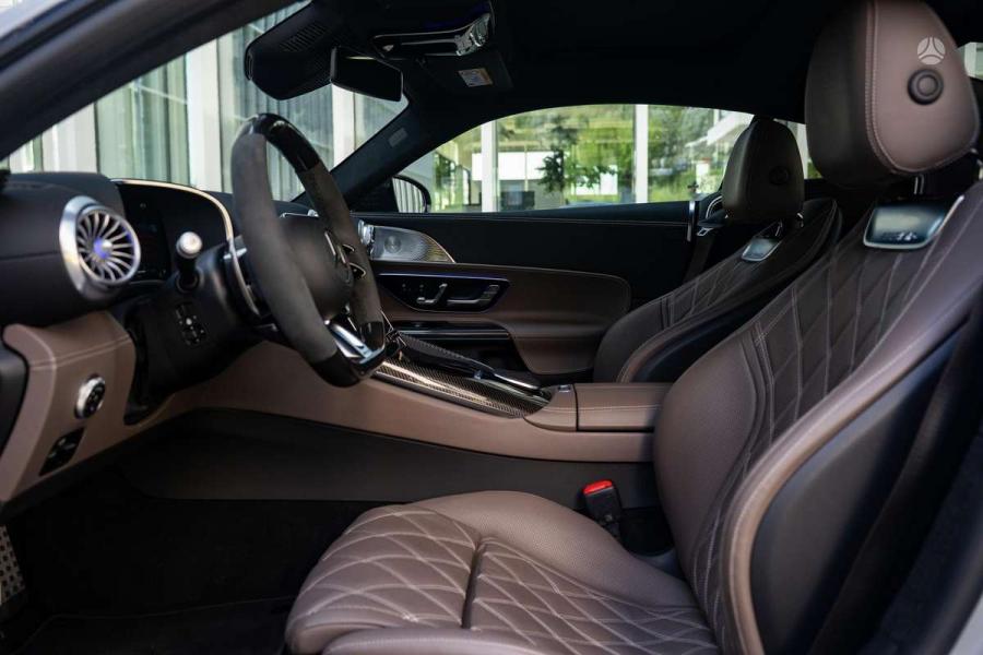Серый Мерседес AMG GT 2024 в Вильнюс, объемом двигателя 3.98 л и пробегом 17 тыс. км за 162900 €, фото 21 на AUTOMOTO.COM.LV