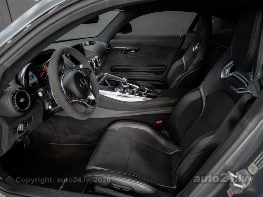 Pelēks Mercedes-Benz amg-gt 2017 Tallina, ar dzinēja tilpumu 4.00 L un nobraukumu 31 tūkst. km par 99900 €, foto 7 vietnē AUTOMOTO.COM.LV