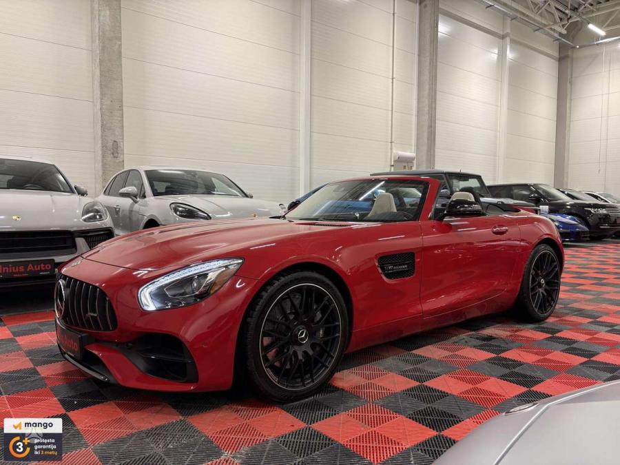 Красный Мерседес AMG GT 2018 в Вильнюс, объемом двигателя 4.00 л и пробегом 64 тыс. км за 77999 €, фото 1 на AUTOMOTO.COM.LV