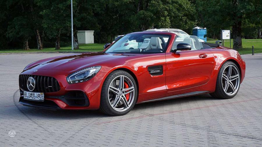 Красный Мерседес AMG GT 2019 в Плунге, объемом двигателя 3.98 л и пробегом 55 тыс. км за 77000 €, фото 1 на AUTOMOTO.COM.LV