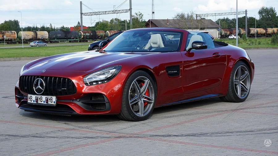 Красный Мерседес AMG GT 2019 в Плунге, объемом двигателя 3.98 л и пробегом 55 тыс. км за 77000 €, фото 3 на AUTOMOTO.COM.LV