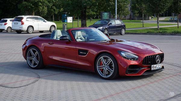 Мерседес AMG GT 2019 в Плунге на AUTOMOTO.COM.LV Красный Мерседес AMG GT 2019 в Плунге, объемом двигателя 3.98 л и пробегом 55 тыс. км за 77000 €, фото 5 на AUTOMOTO.COM.LV