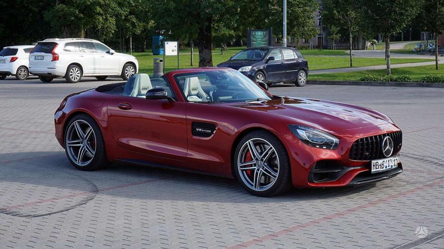Красный Мерседес AMG GT 2019 в Плунге, объемом двигателя 3.98 л и пробегом 55 тыс. км за 77000 €, фото 5 на AUTOMOTO.COM.LV