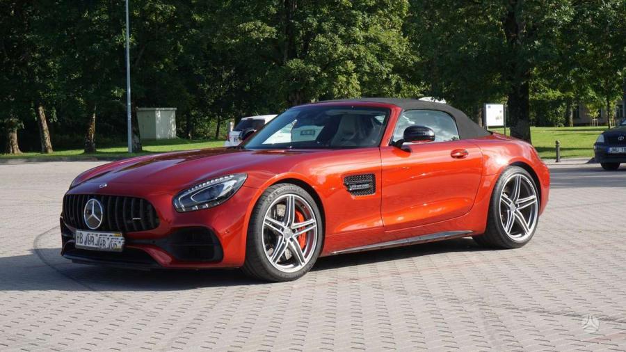 Красный Мерседес AMG GT 2019 в Плунге, объемом двигателя 3.98 л и пробегом 55 тыс. км за 77000 €, фото 12 на AUTOMOTO.COM.LV