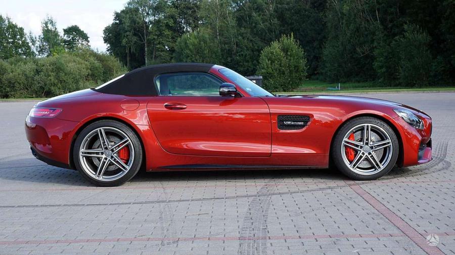 Красный Мерседес AMG GT 2019 в Плунге, объемом двигателя 3.98 л и пробегом 55 тыс. км за 77000 €, фото 14 на AUTOMOTO.COM.LV