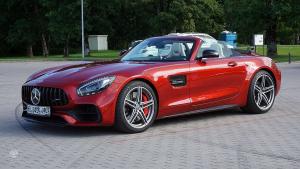 Красный Мерседес AMG GT 2019 в Плунге, объемом двигателя 3.98 л и пробегом 55 тыс. км за 77000 €, фото  на AUTOMOTO.COM.LV