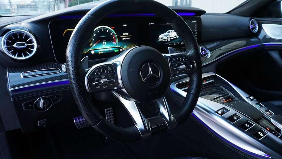 Sarkans Mercedes-Benz amg-gt 2019 Plungė, ar dzinēja tilpumu 3.00 L un nobraukumu 75 tūkst. km par 59000 €, foto 28 vietnē AUTOMOTO.COM.LV