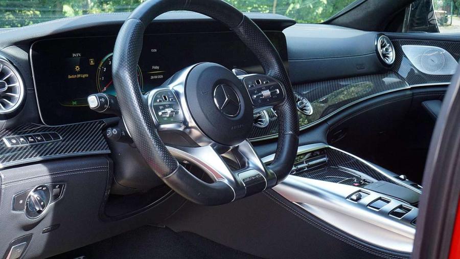 Sarkans Mercedes-Benz amg-gt 2019 Plungė, ar dzinēja tilpumu 3.00 L un nobraukumu 75 tūkst. km par 59000 €, foto 32 vietnē AUTOMOTO.COM.LV