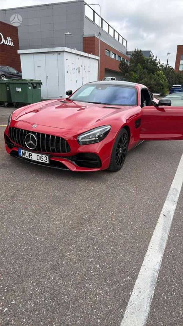 Red Mercedes-Benz amg-gt 2020 in Klaipeda, with an engine capacity of 0.40 L and mileage of 29 thousand km for 80000 €, photo 3 on AUTOMOTO.COM.LV